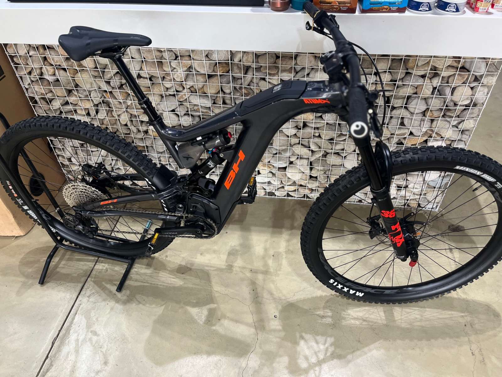 BH Atom X - Demo | Dual Suspension Mountain E-Bikes | Bike Hub