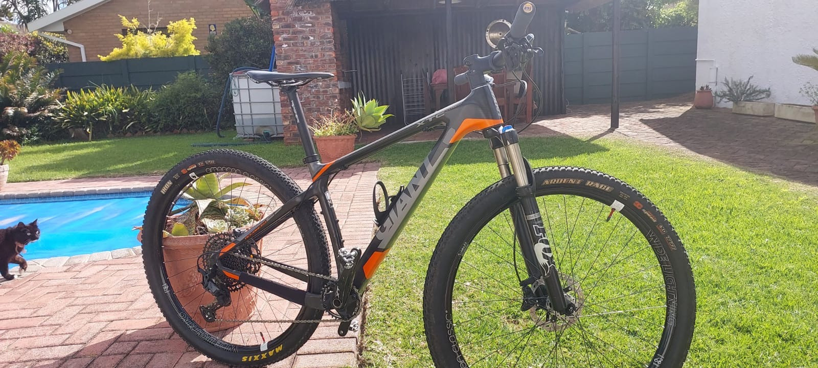 Giant Xtc Composite 2 Hardtail Mountain Bike 2013