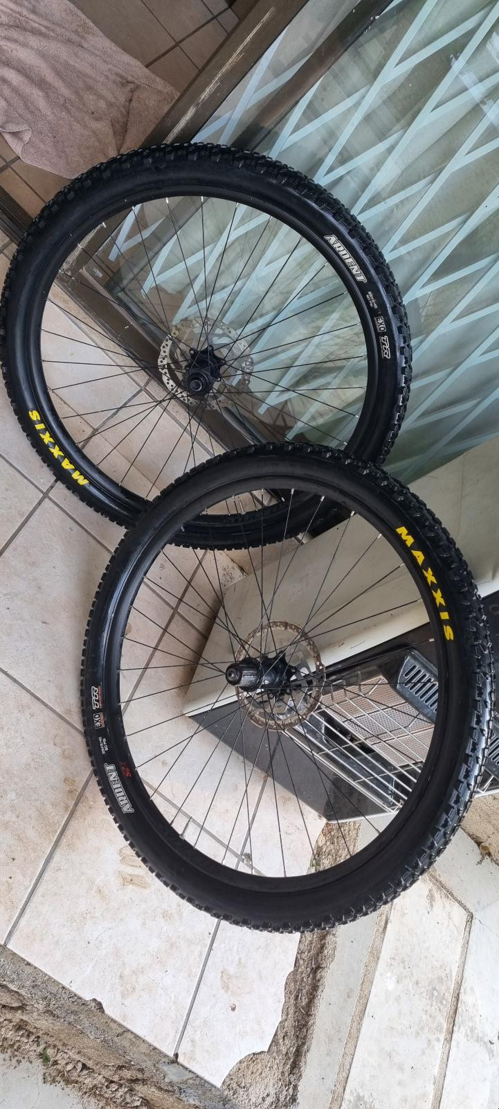 Syncros X25 Wheelset | Mountain Bike Wheels | Bike Hub