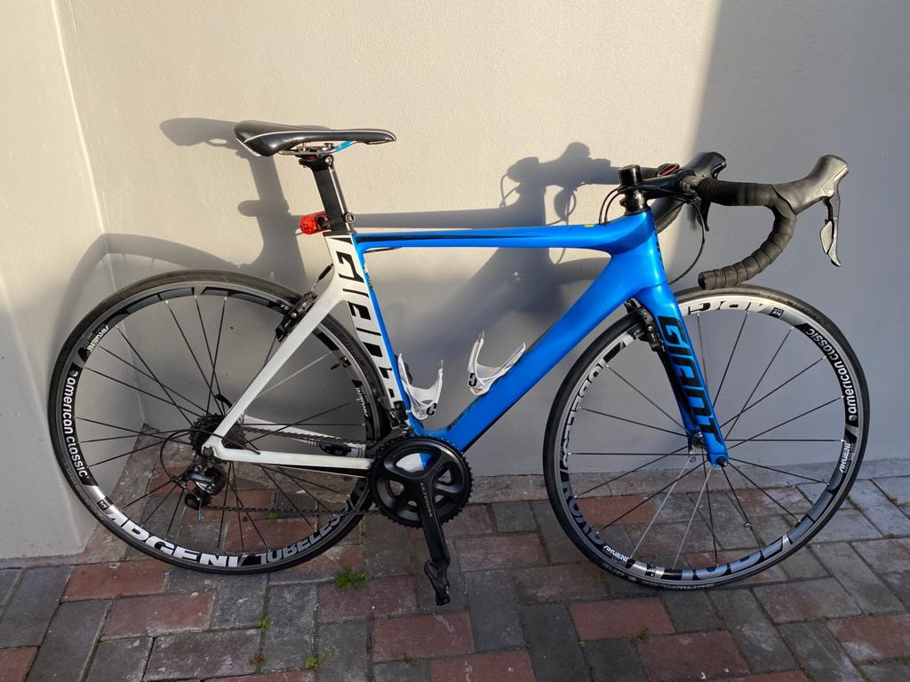 Giant Propel Advanced Composite | Road Bikes | Bike Hub