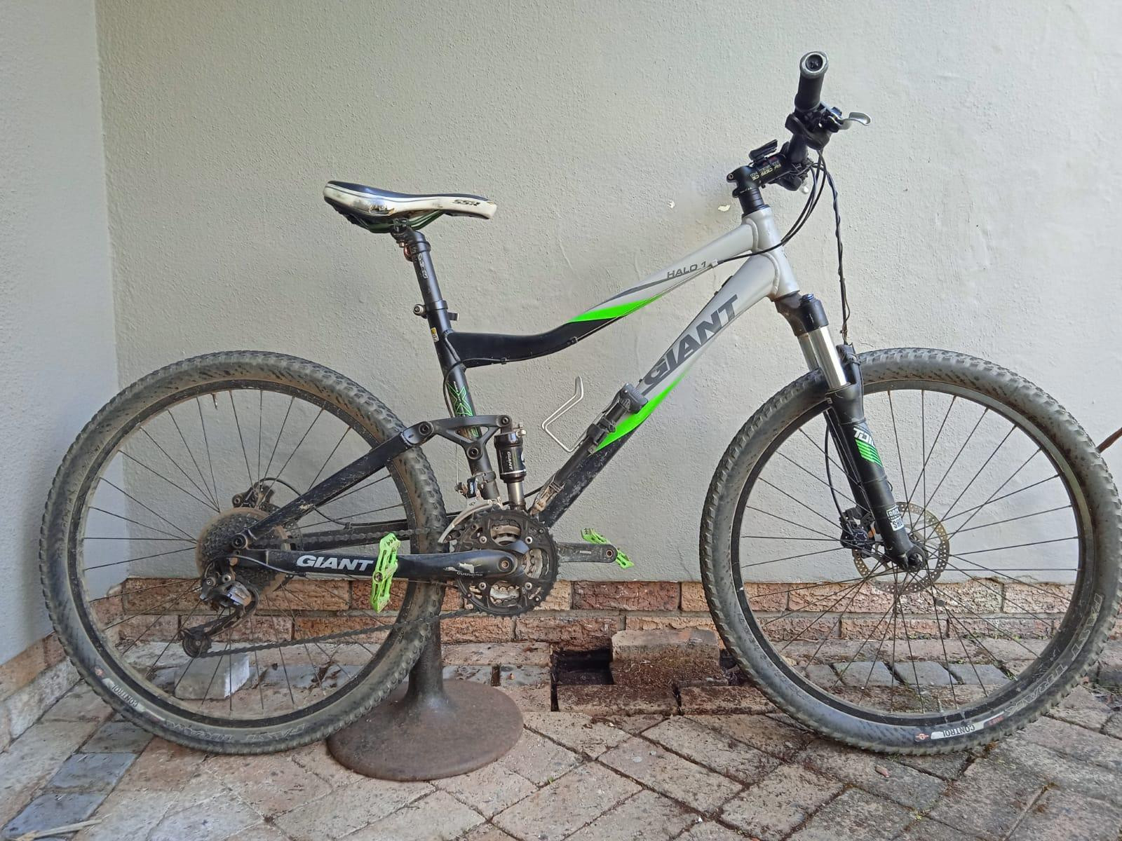 2010 Giant Halo 2 | Dual Suspension Mountain Bikes | Bike Hub