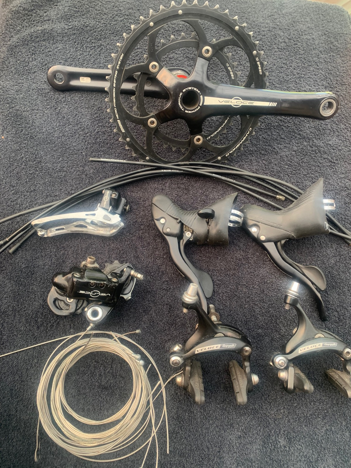 Campagnolo Veloce black 10 speed compact | Complete Groupsets | Bike Hub