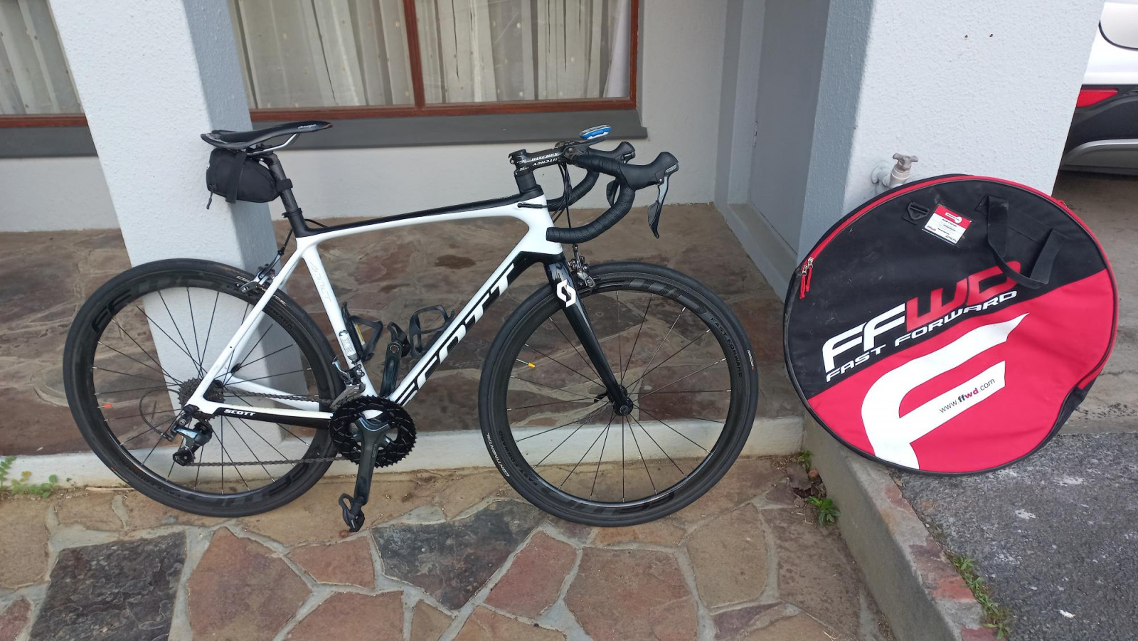 Scott addict 30 | Road Bikes | Bike Hub