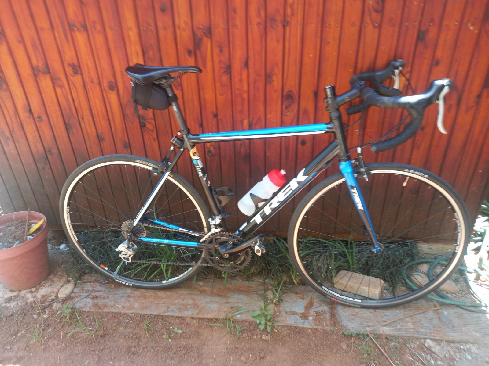 Trek Alpha 1.1 | Road Bikes | Bike Hub