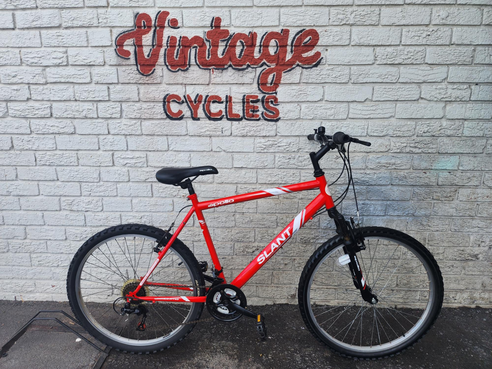 Imported Pre-Owned Apollo Slant 18 Speed MTB | Hardtail Mountain Bikes ...
