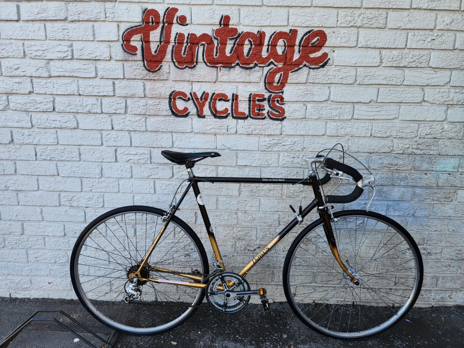 Imported Pre-Owned 1980s Vintage Dawes Windsor | Vintage Bikes | Bike Hub