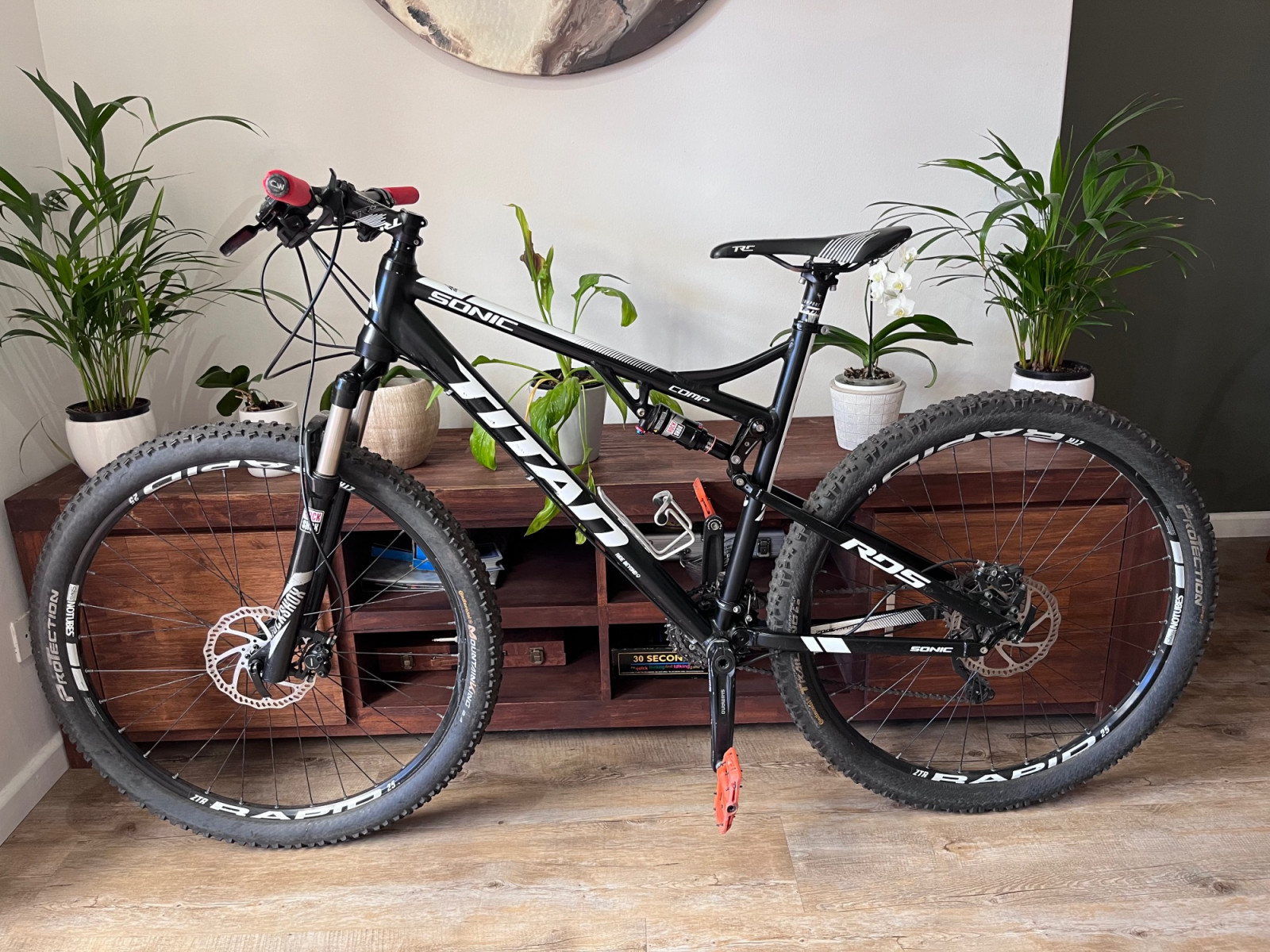 Titan Sonic Comp | Dual Suspension Mountain Bikes | Bike Hub