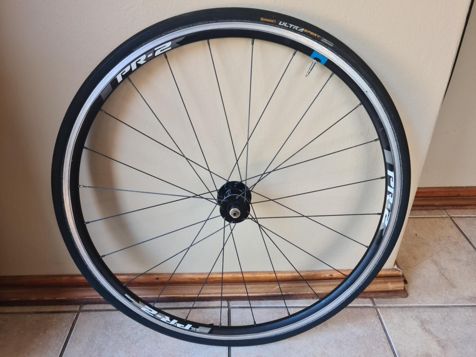 Giant PR-2 road wheelset | Road Bike Wheels | Bike Hub