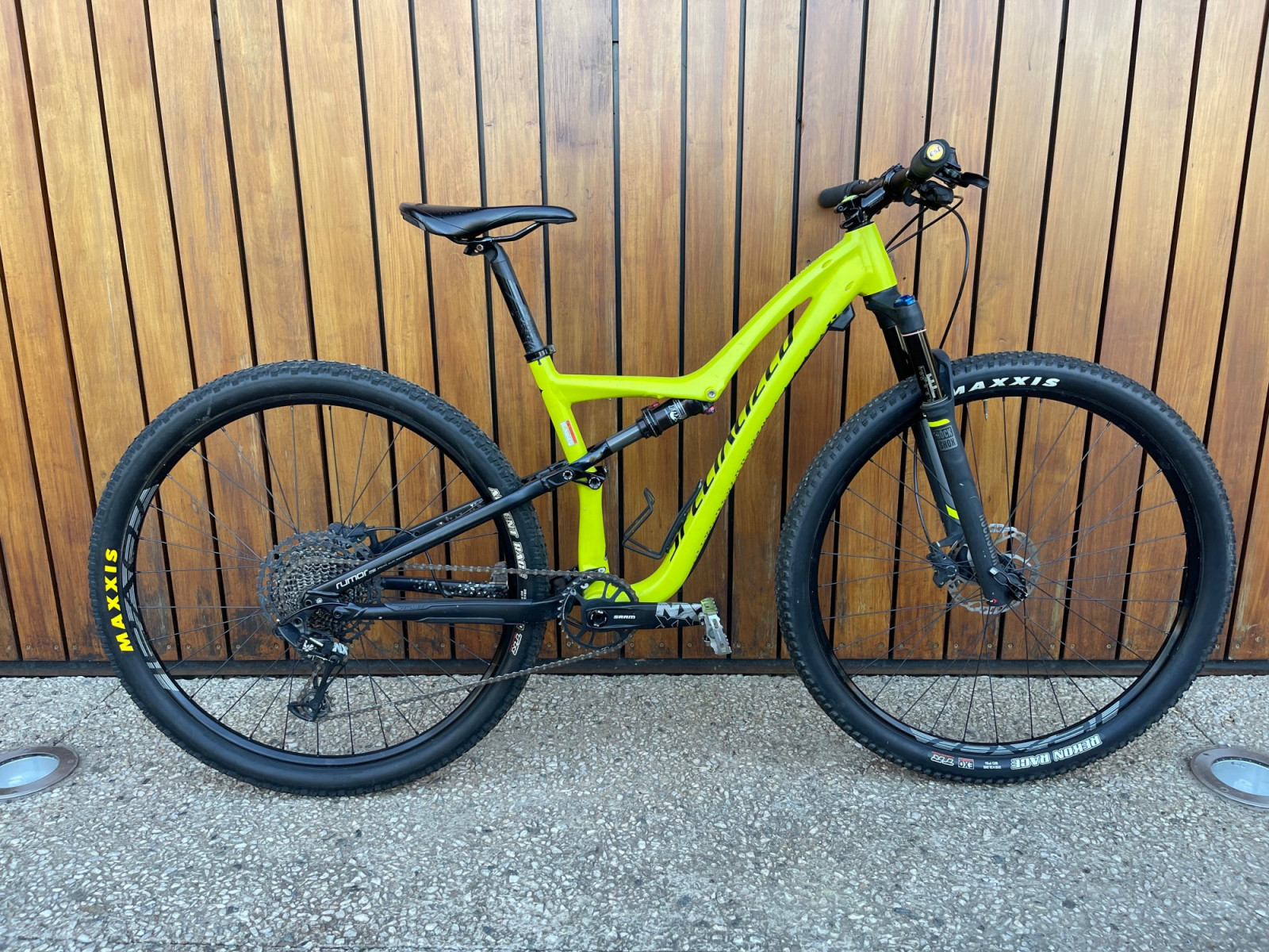 Specialized Rumor Comp 2016 | Dual Suspension Mountain Bikes | Bike Hub