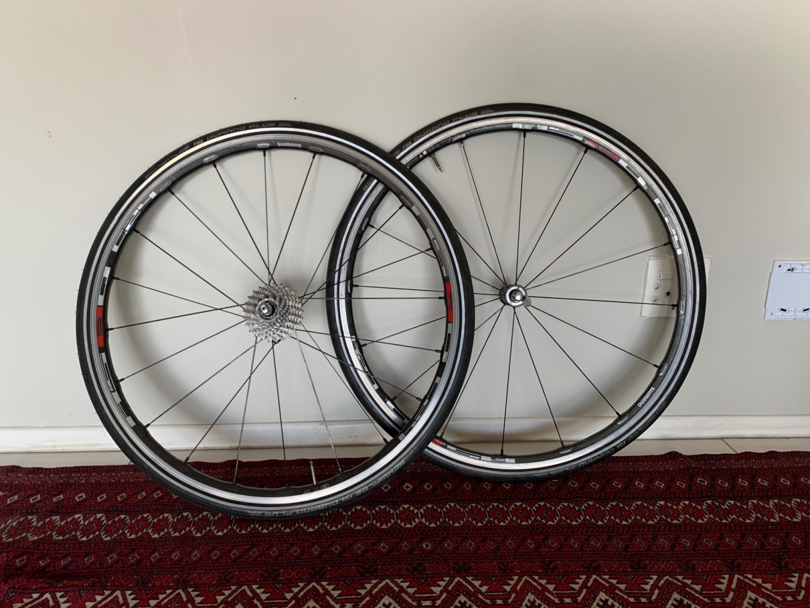 Shimano RS80 C24 Complete Wheelset | Road Bike Wheels | Bike Hub