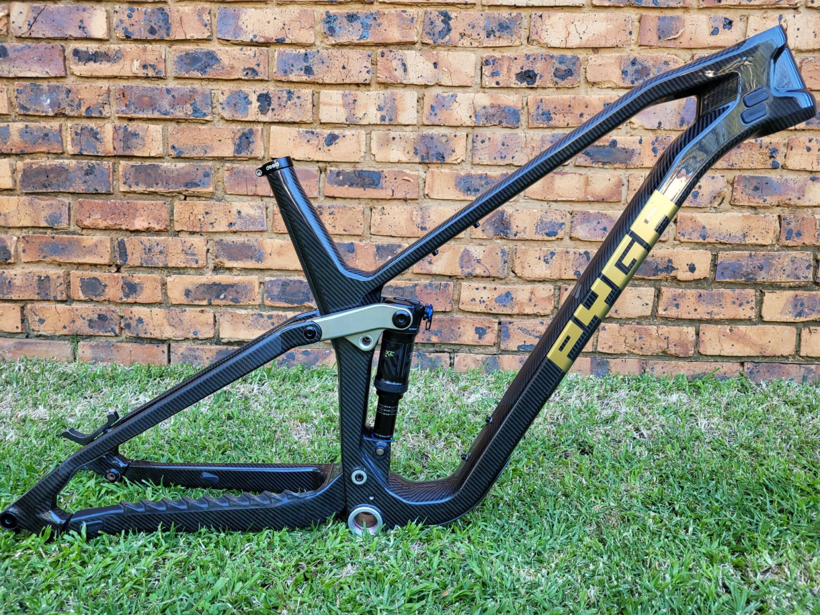 Pyga Mobu | Dual Suspension Mountain Bike Frames | Bike Hub