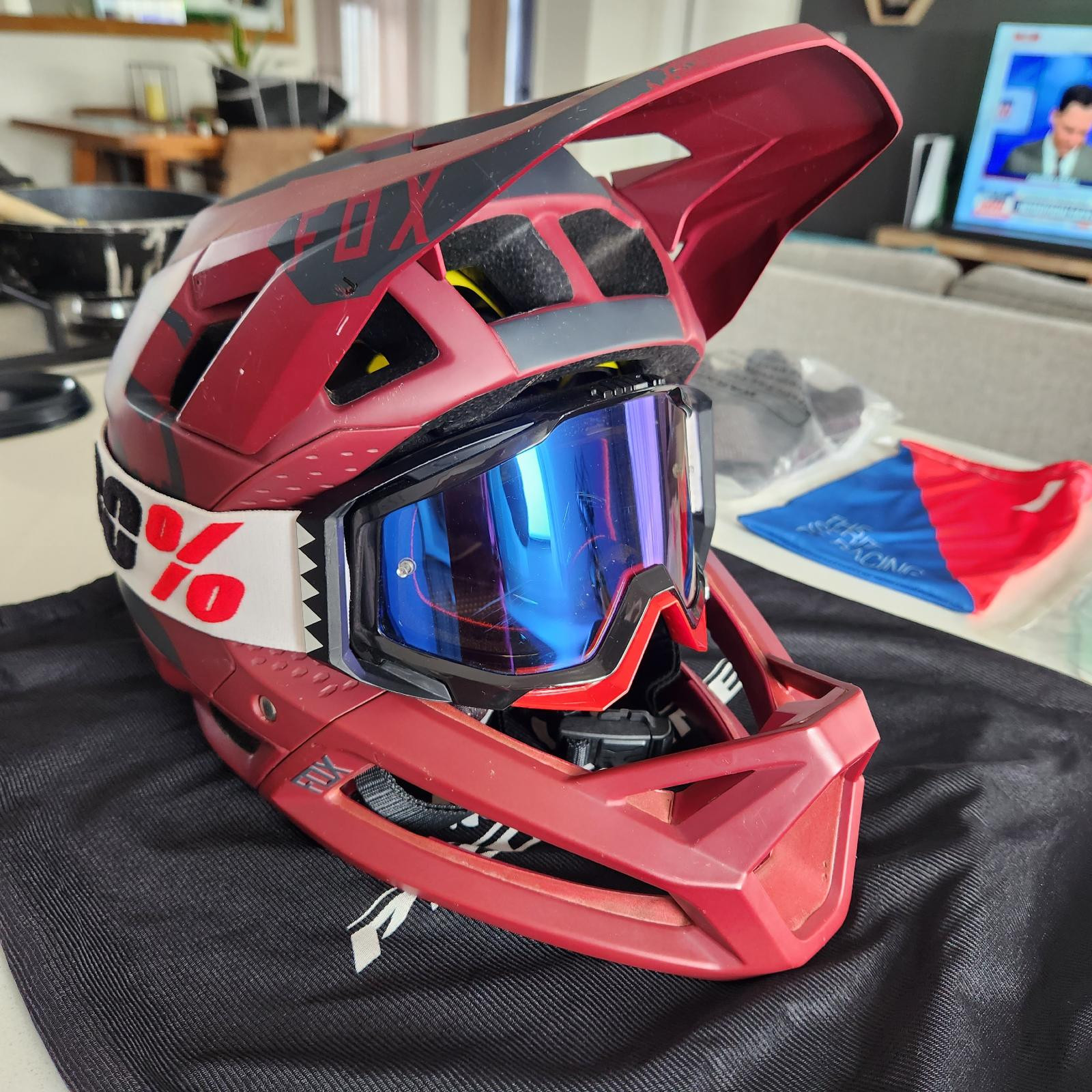 Fox Proframe Mips Helmet & 100% Racecraft Goggles | Helmets | Bike Hub