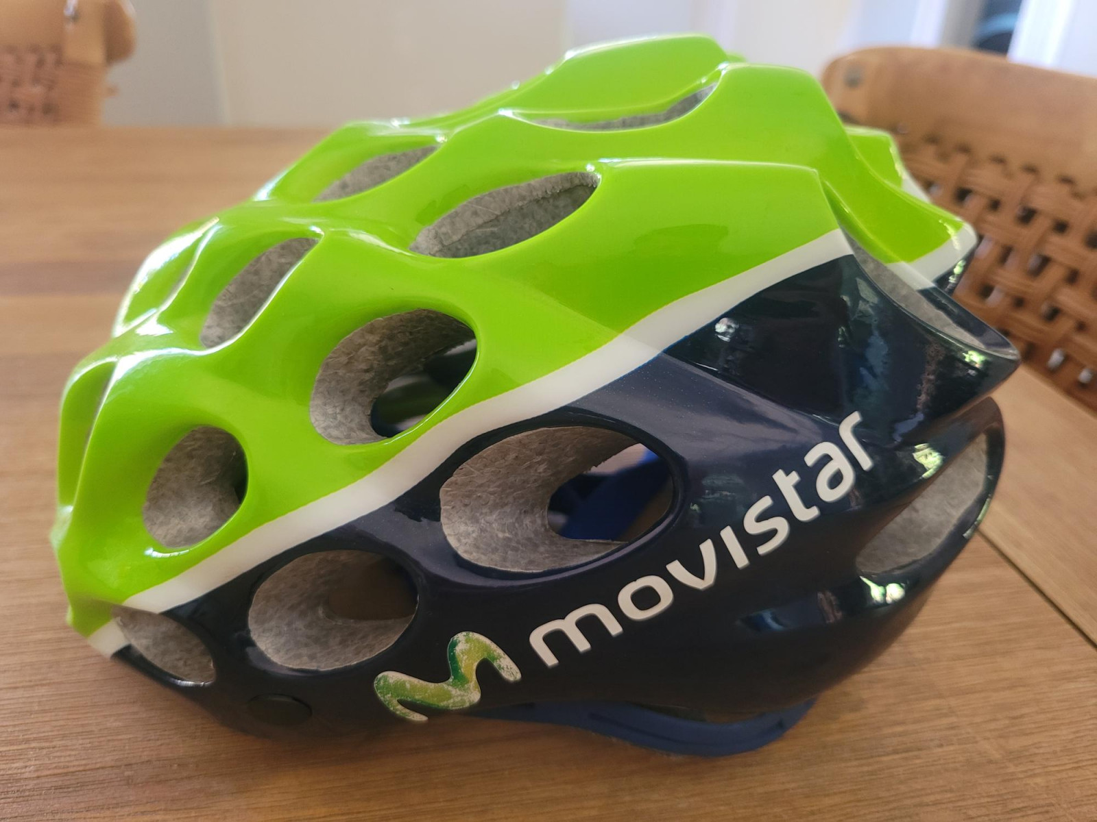 Catlike Movistar | Helmets | Bike Hub