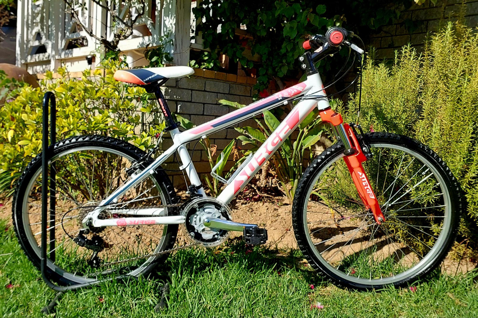 SURGE SPIRIT 24" MOUNTAIN BIKE | Kids Bikes | Bike Hub