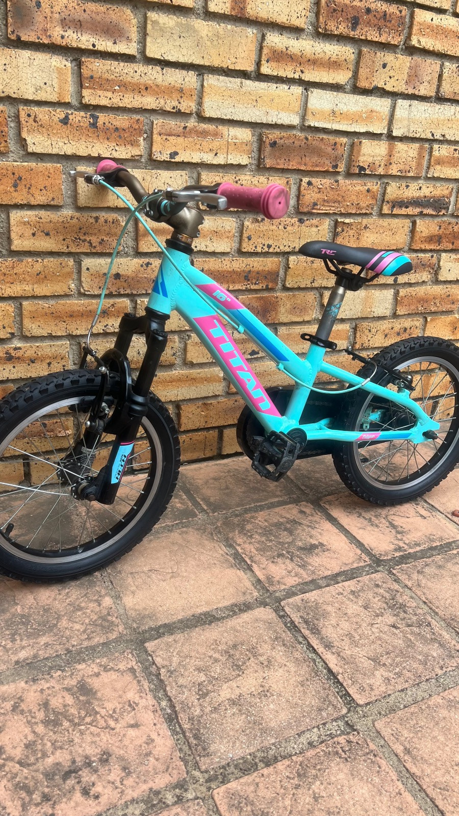 16 Titan calypso girls mountain bike | Kids Bikes | Bike Hub