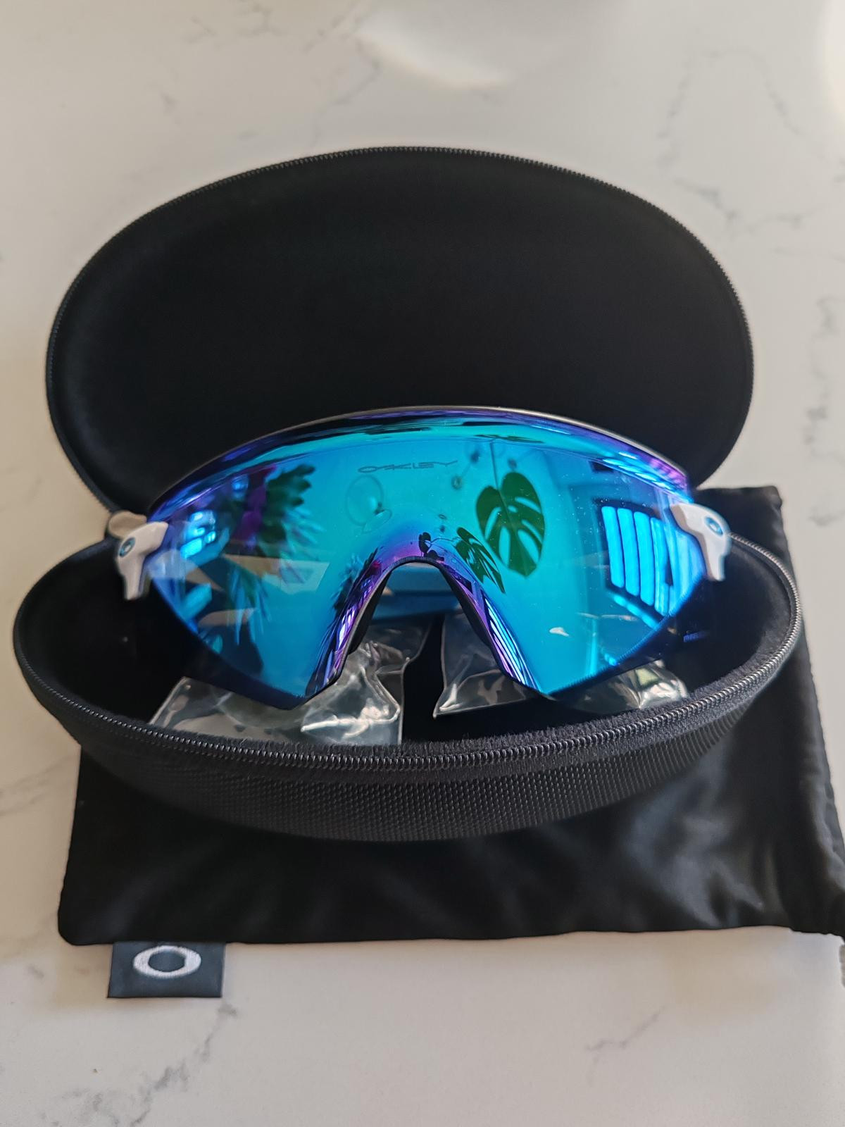 Oakley Encoder | Eyewear | Bike Hub