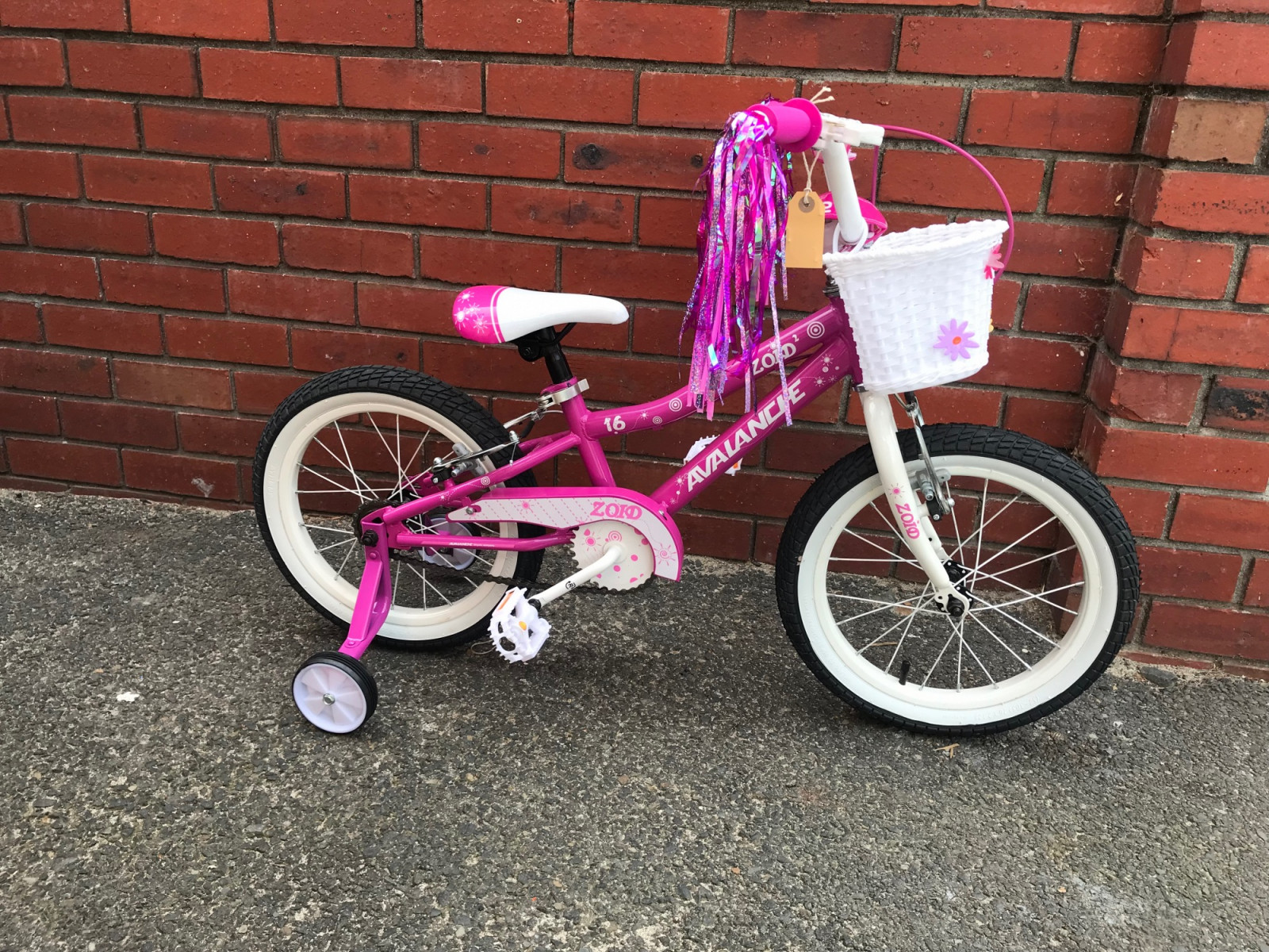Avalanche Zoid 16 inch girls bike | Kids Bikes | Bike Hub