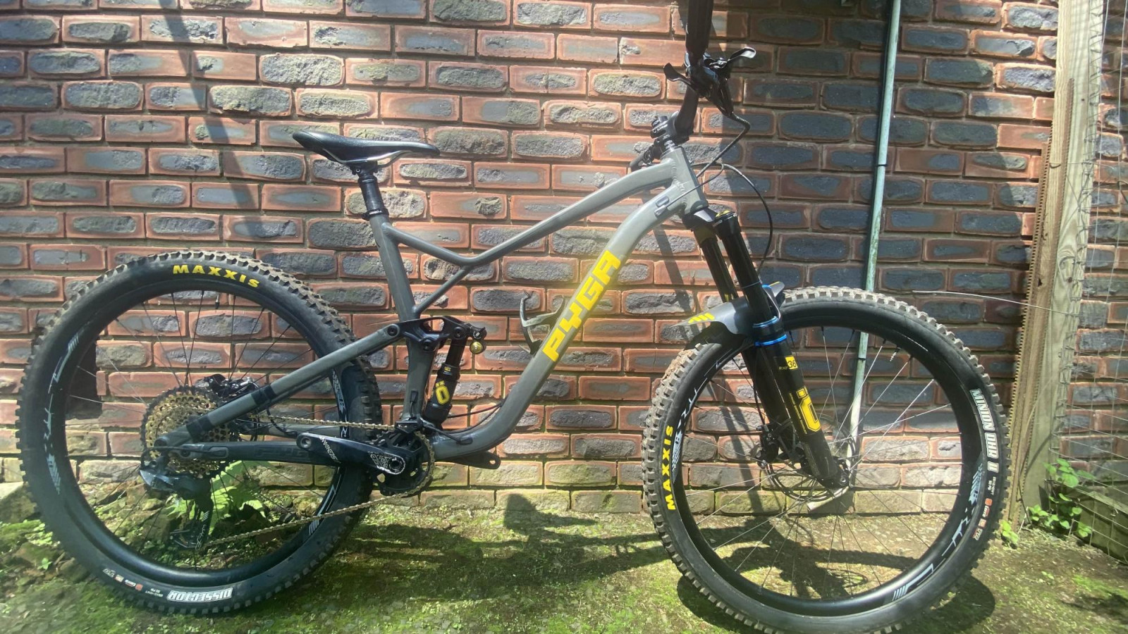 PYGA Slakline | Dual Suspension Mountain Bikes | Bike Hub