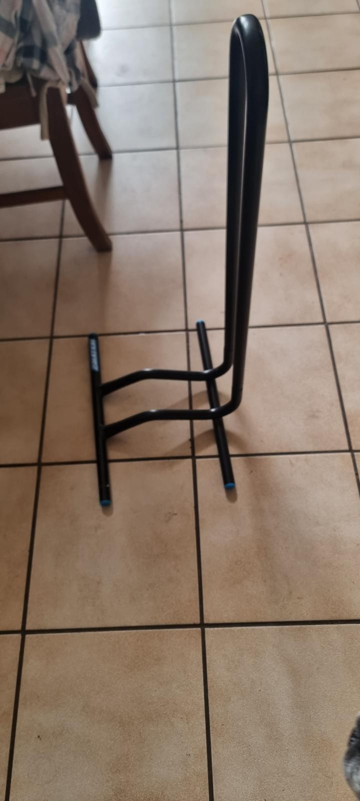 Holdfast rear wheel stand | Bike Racks | Bike Hub