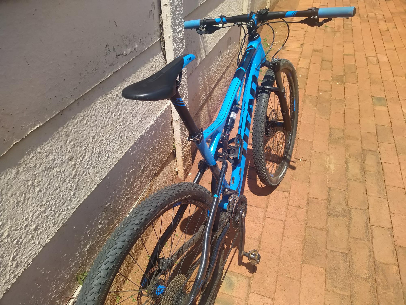 Titan Sonic Expert 2018 Medium | Dual Suspension Mountain Bikes | Bike Hub