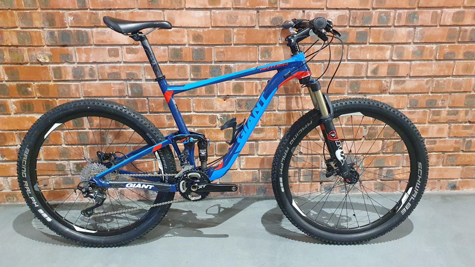 Giant Anthem 27.5 1 | Dual Suspension Mountain Bikes | Bike Hub
