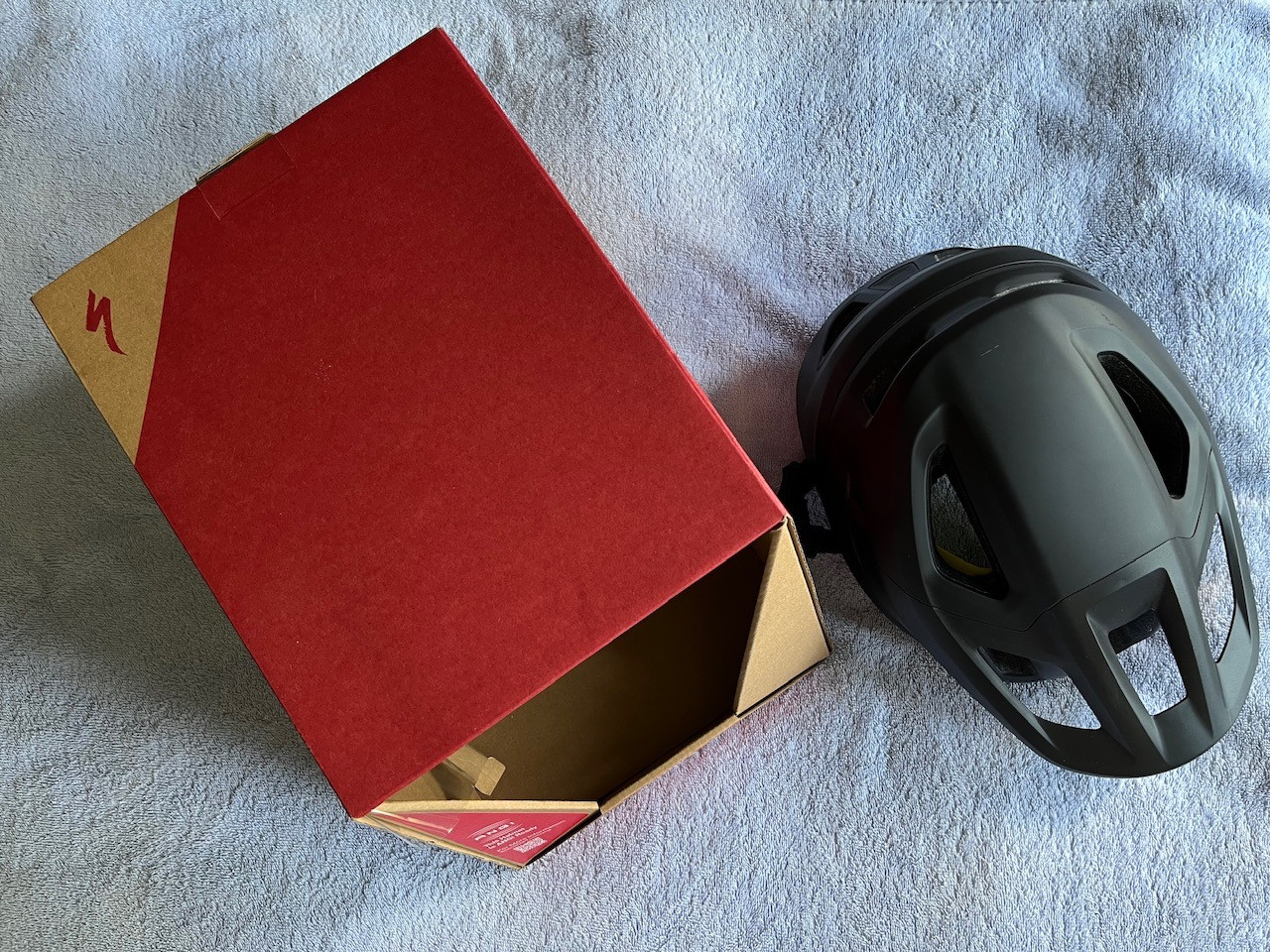 Specialized Camber Medium Helmet | Helmets | Bike Hub