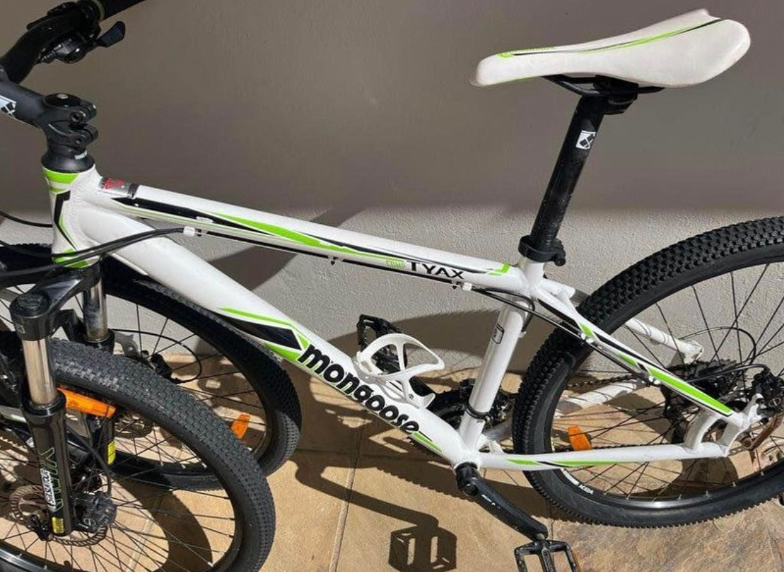 Mongoose Tyax Small 26 | Hardtail Mountain Bikes | Bike Hub