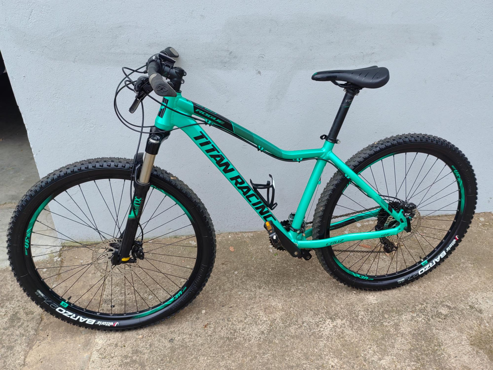 Titan Racing Rogue Cruz 27,5 inch 2022 | Hardtail Mountain Bikes | Bike Hub