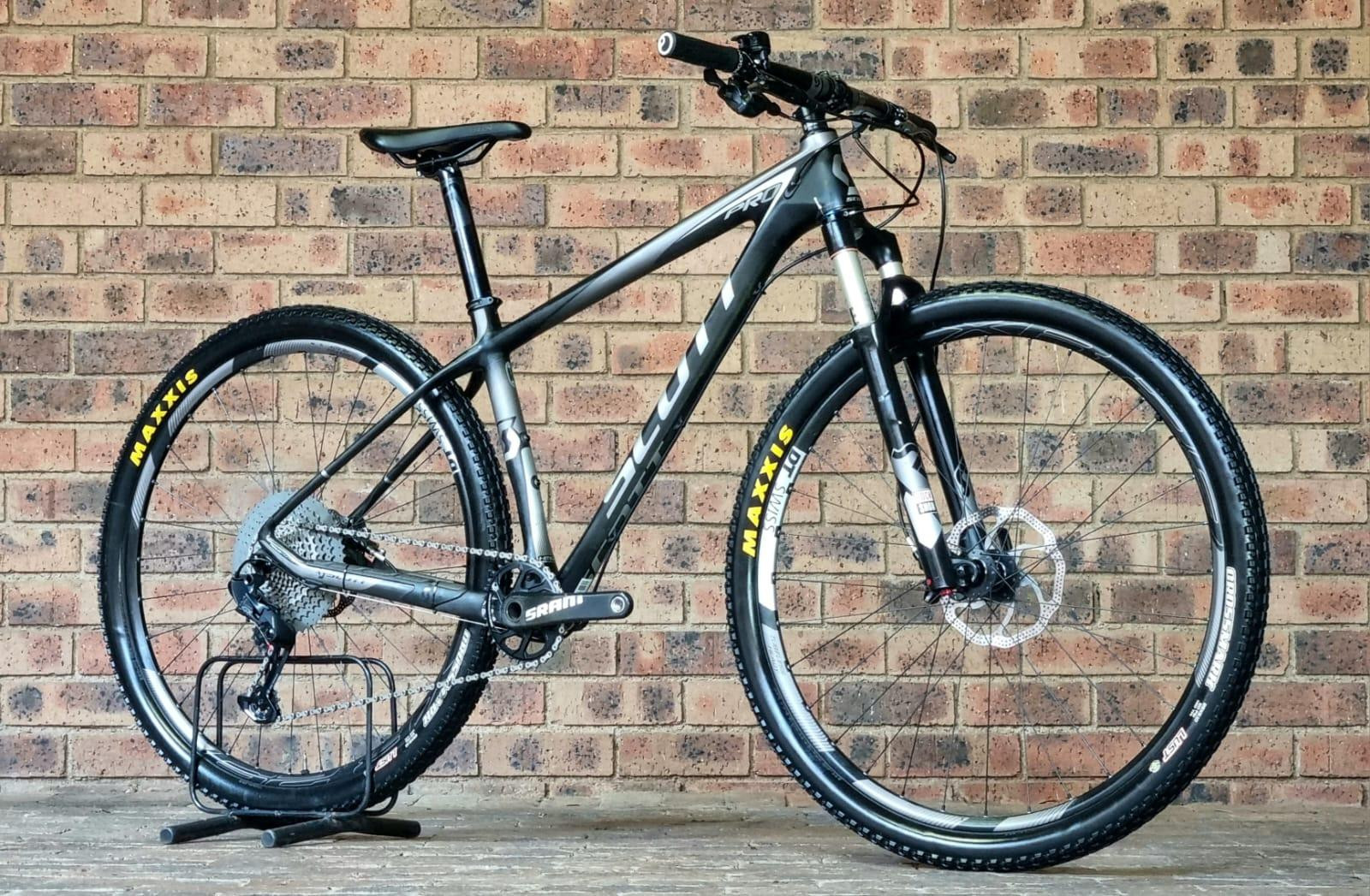 Scott scale pro | 12 spd GX luna lightweight* | Hardtail Mountain Bikes ...