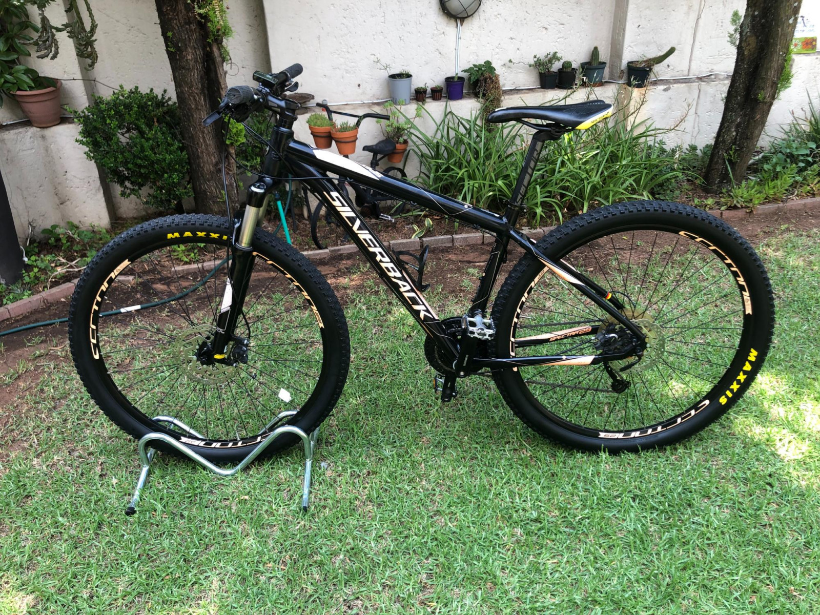 Silverback Spectra Sport | Hardtail Mountain Bikes | Bike Hub