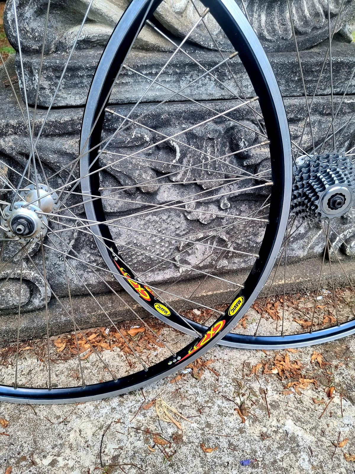 Mavic CX7 33 rims sitting on campy veloce hubs | Road Bike Rims | Bike Hub