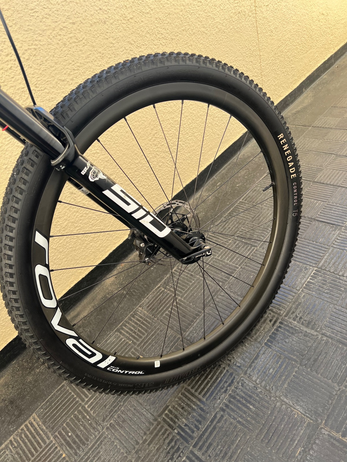 Roval Control Carbon MTB Wheelset | Mountain Bike Wheels | Bike Hub