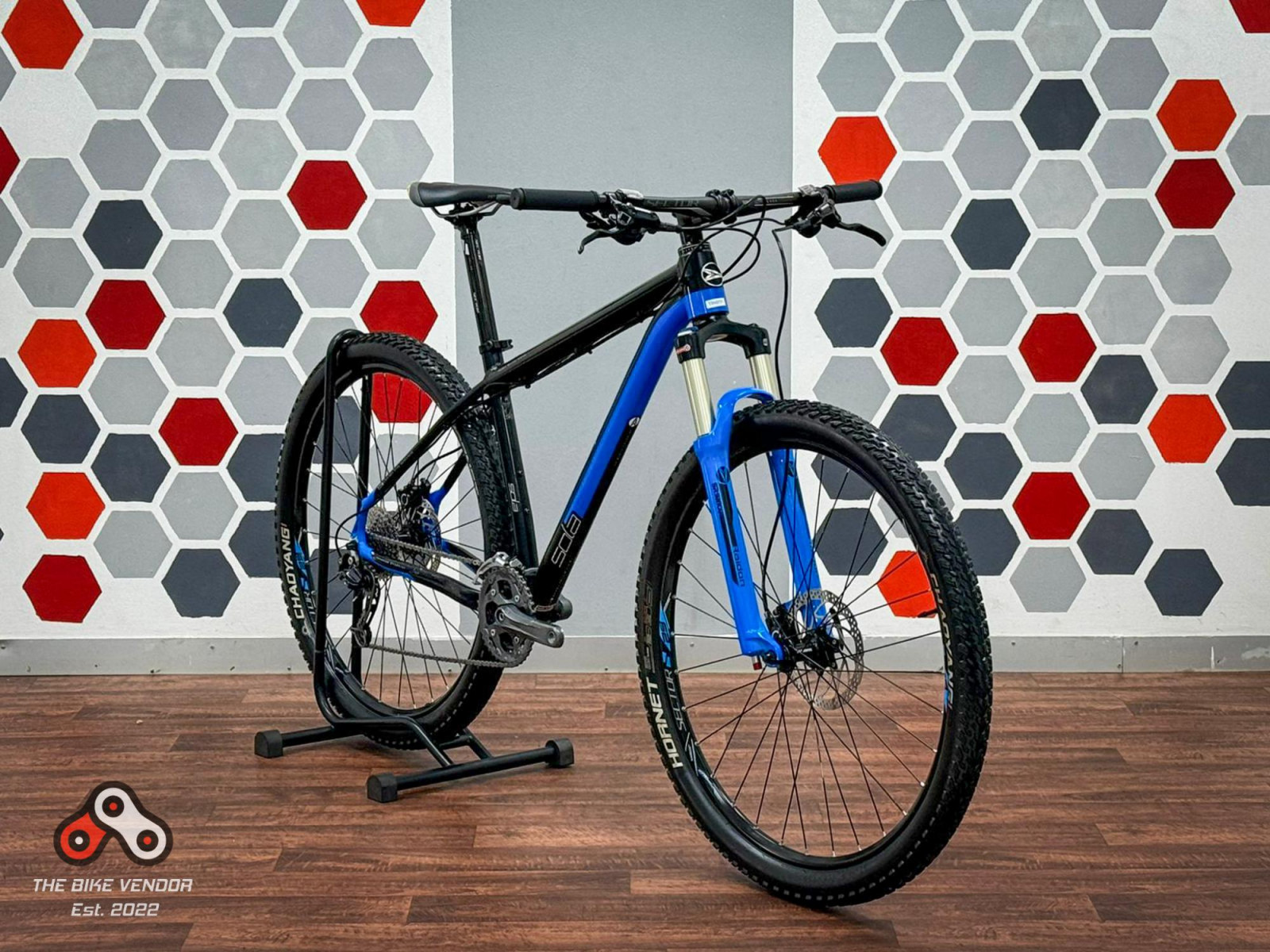 Silverback Sola 4 - Shimano - Air Fork | Hardtail Mountain Bikes | Bike Hub