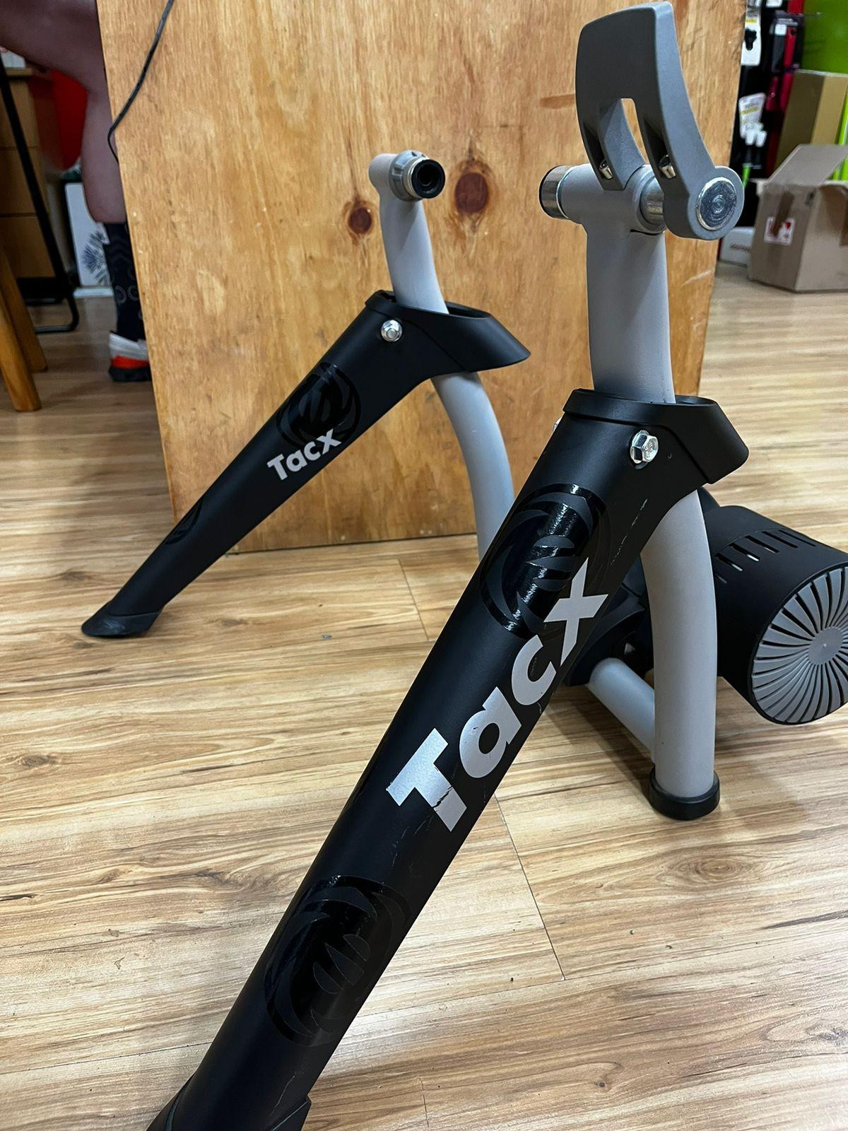 TACX BUSHIDO SMART TRAINER | Indoor Trainers & Accessories | Bike Hub