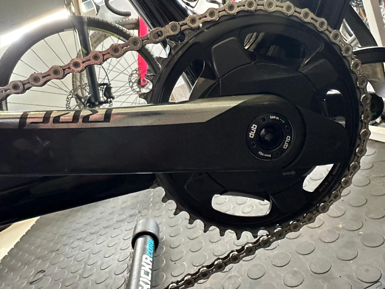 SRAM Red crankset with Quarq power meter | Cranksets | Bike Hub
