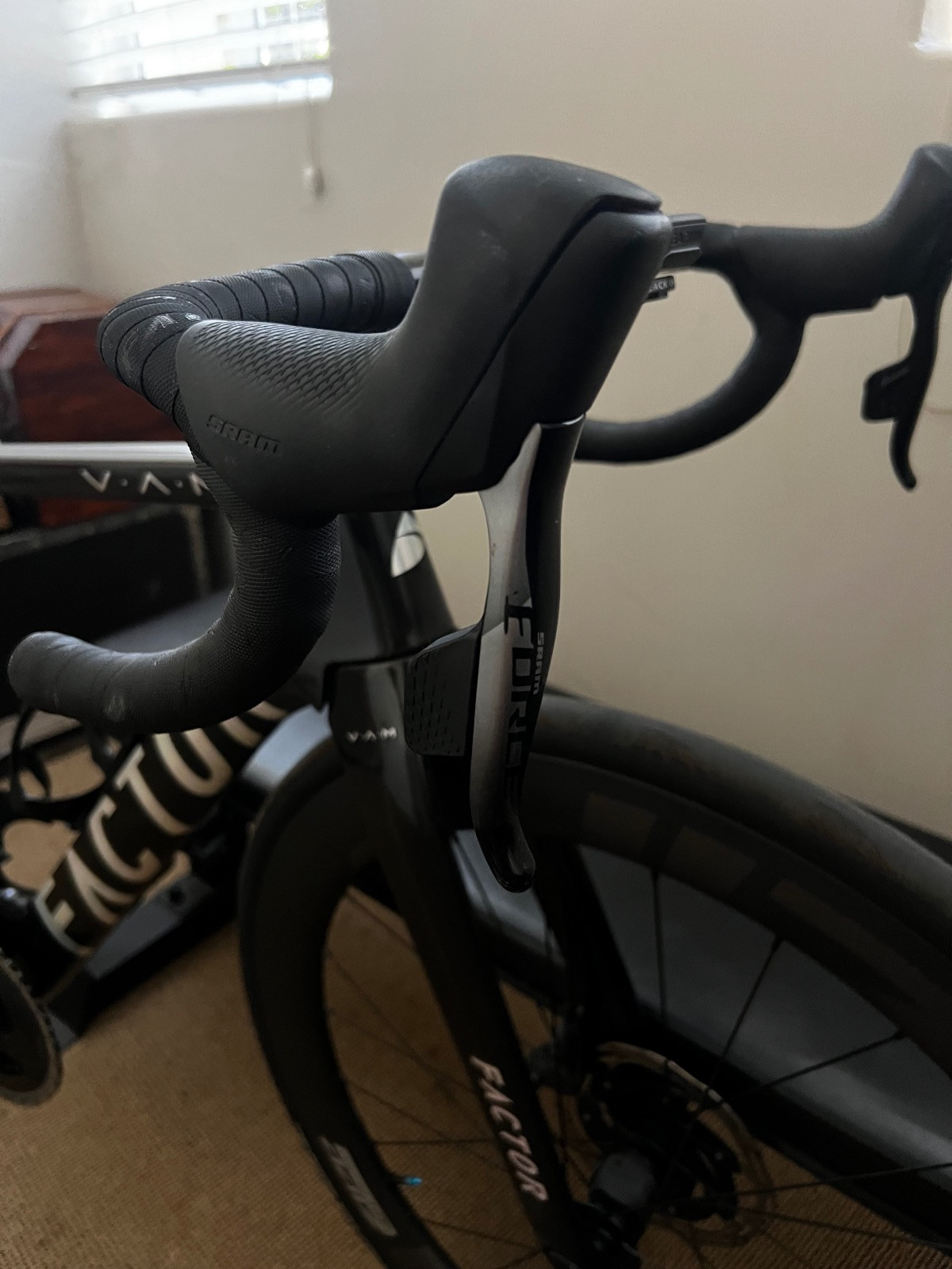 SRAM FORCE 12 SPEED AXS Etap | Complete Groupsets | Bike Hub