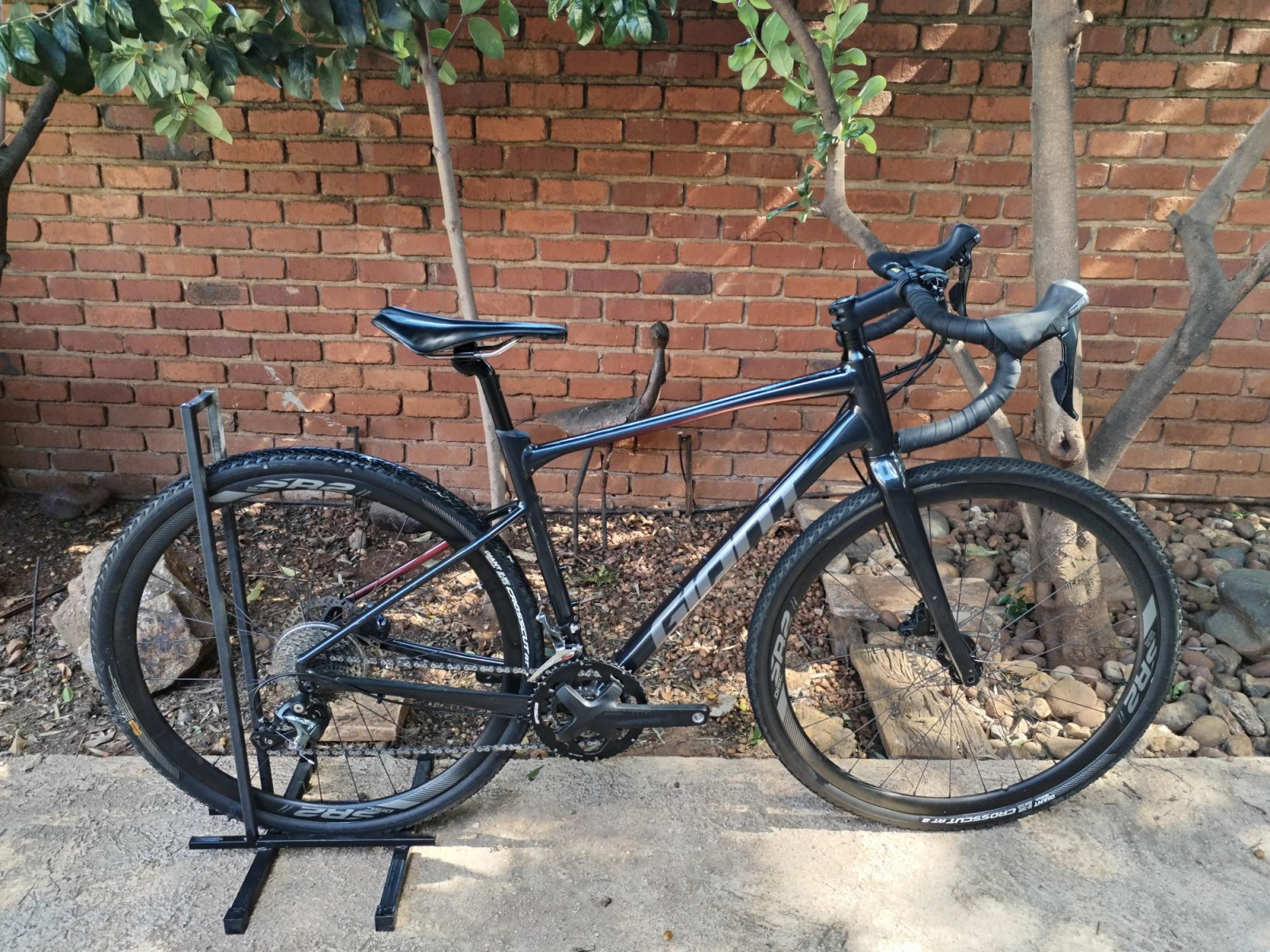 2020 Giant Revolt 1 - (M) - Great condition! | Gravel Bikes | Bike Hub