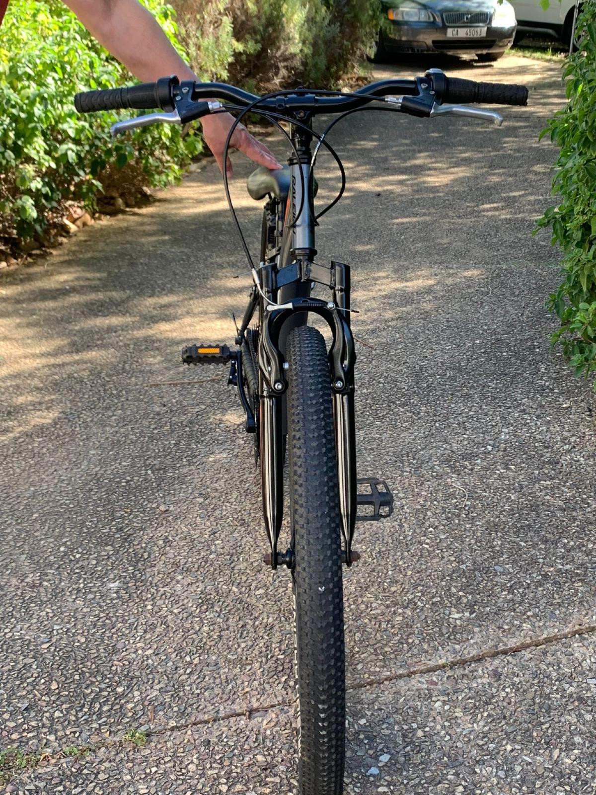 Like New Tween Raleigh Mirage 2.0 Hardtail | Hardtail Mountain Bikes ...