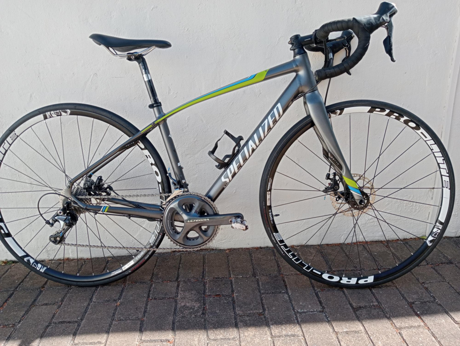 Specialized Dulce Elite Disc | Road Bikes | Bike Hub