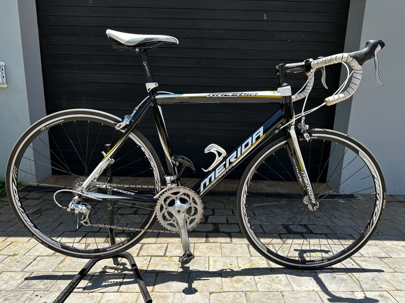 Merida Racelite 901 | Road Bikes | Bike Hub