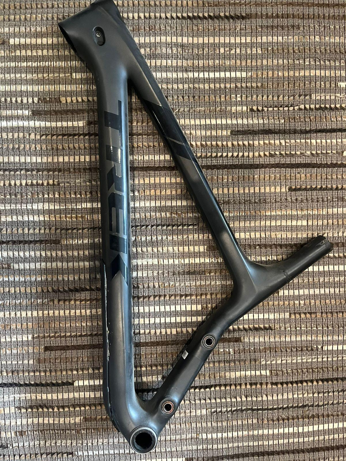 Trek Top Fuel 9.8 Frame (Make an offer) | Dual Suspension Mountain Bike ...