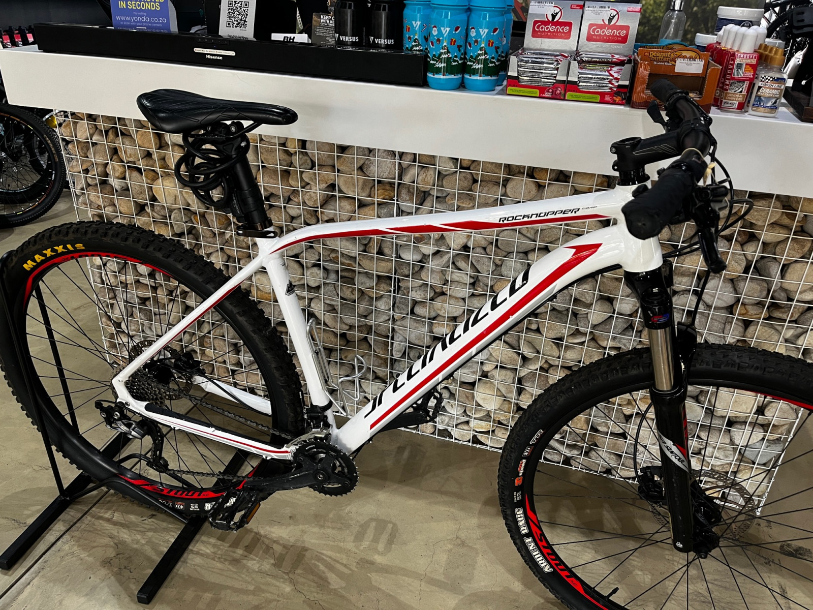 Specialized Rockhopper 29er | Hardtail Mountain Bikes | Bike Hub