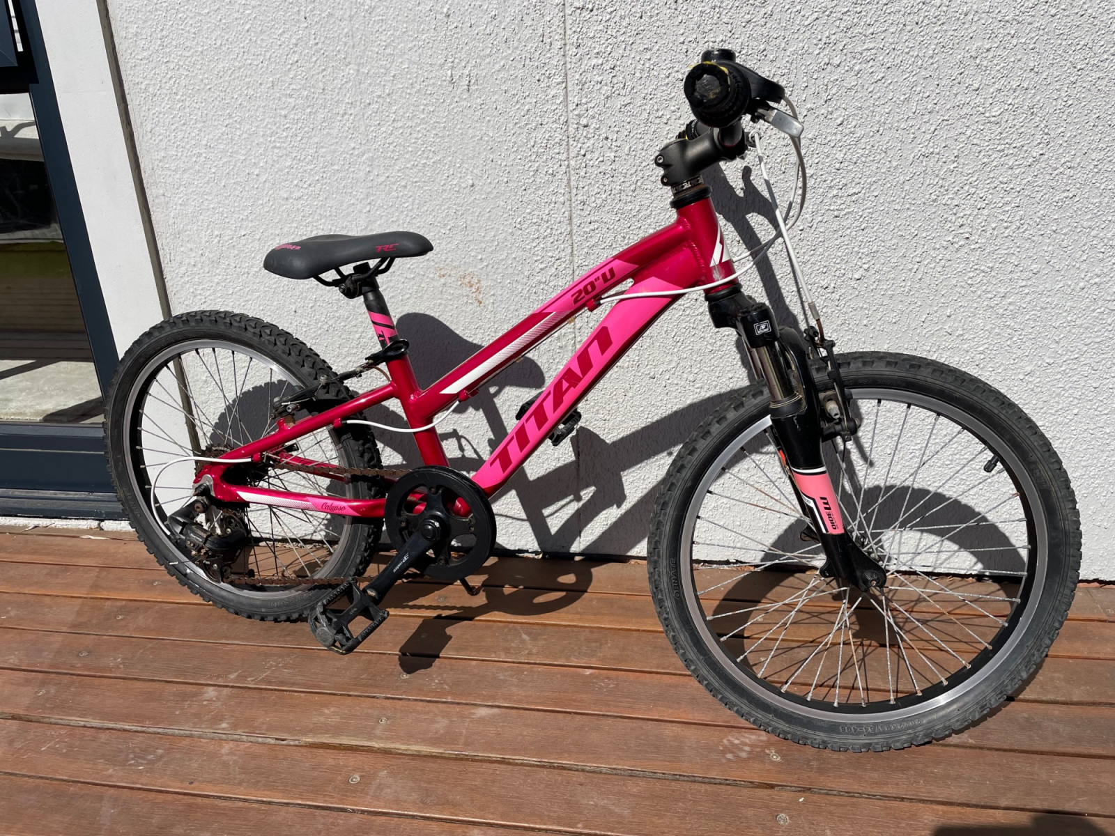 Titan Calypso 20 inch pink girls bike | Kids Bikes | Bike Hub
