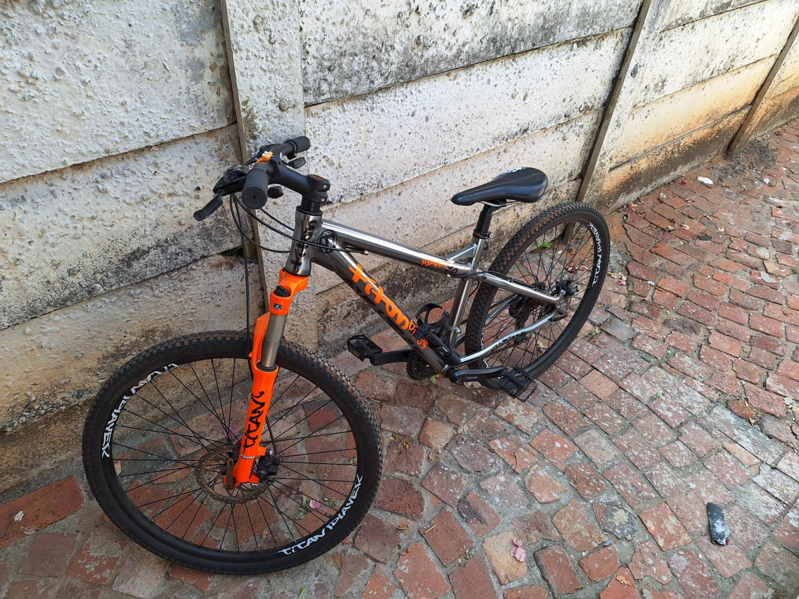 Titan Player 1.0 26inch small frame | Hardtail Mountain Bikes | Bike Hub