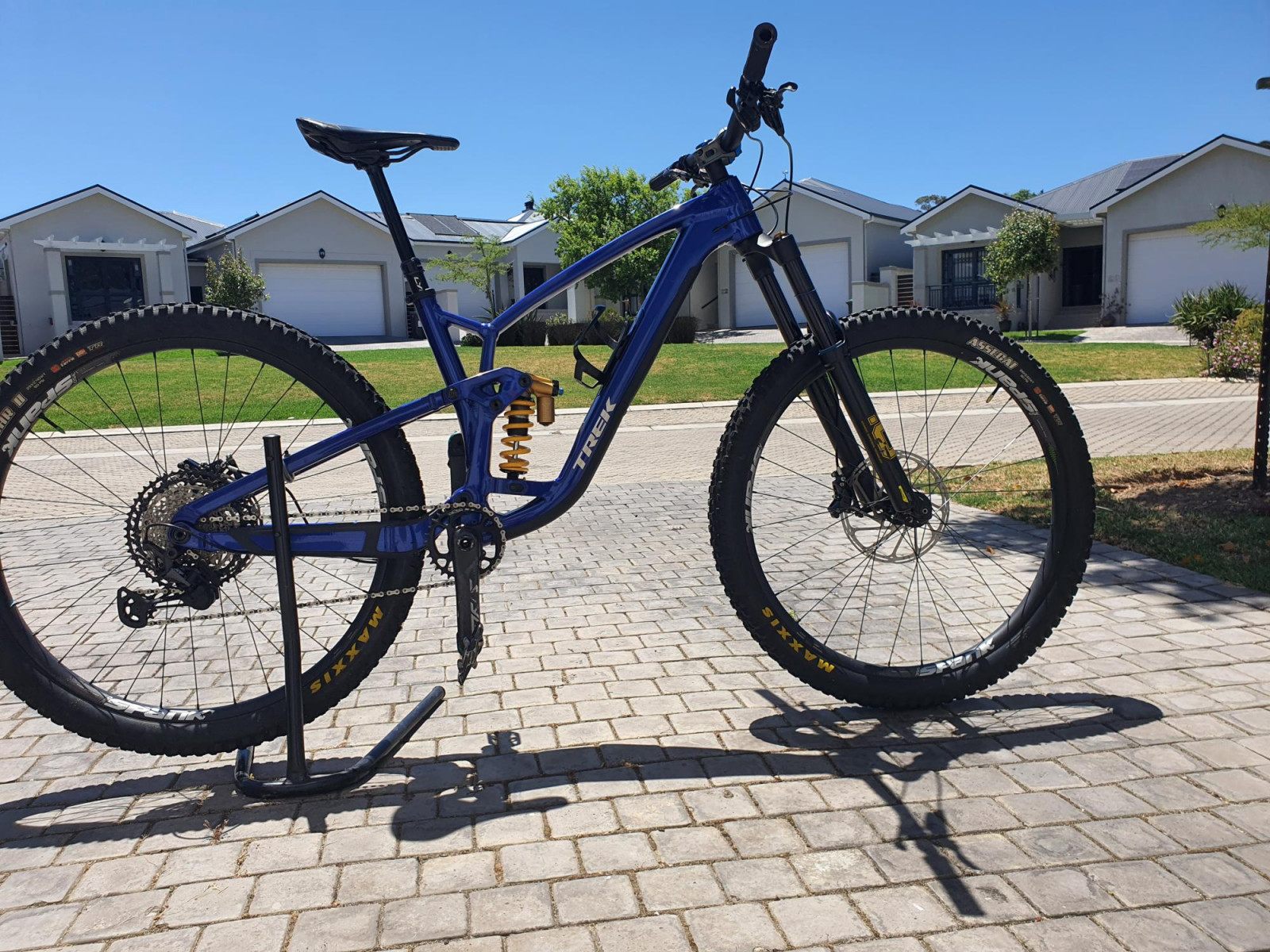 TREK EX Enduro | Dual Suspension Mountain Bikes | Bike Hub