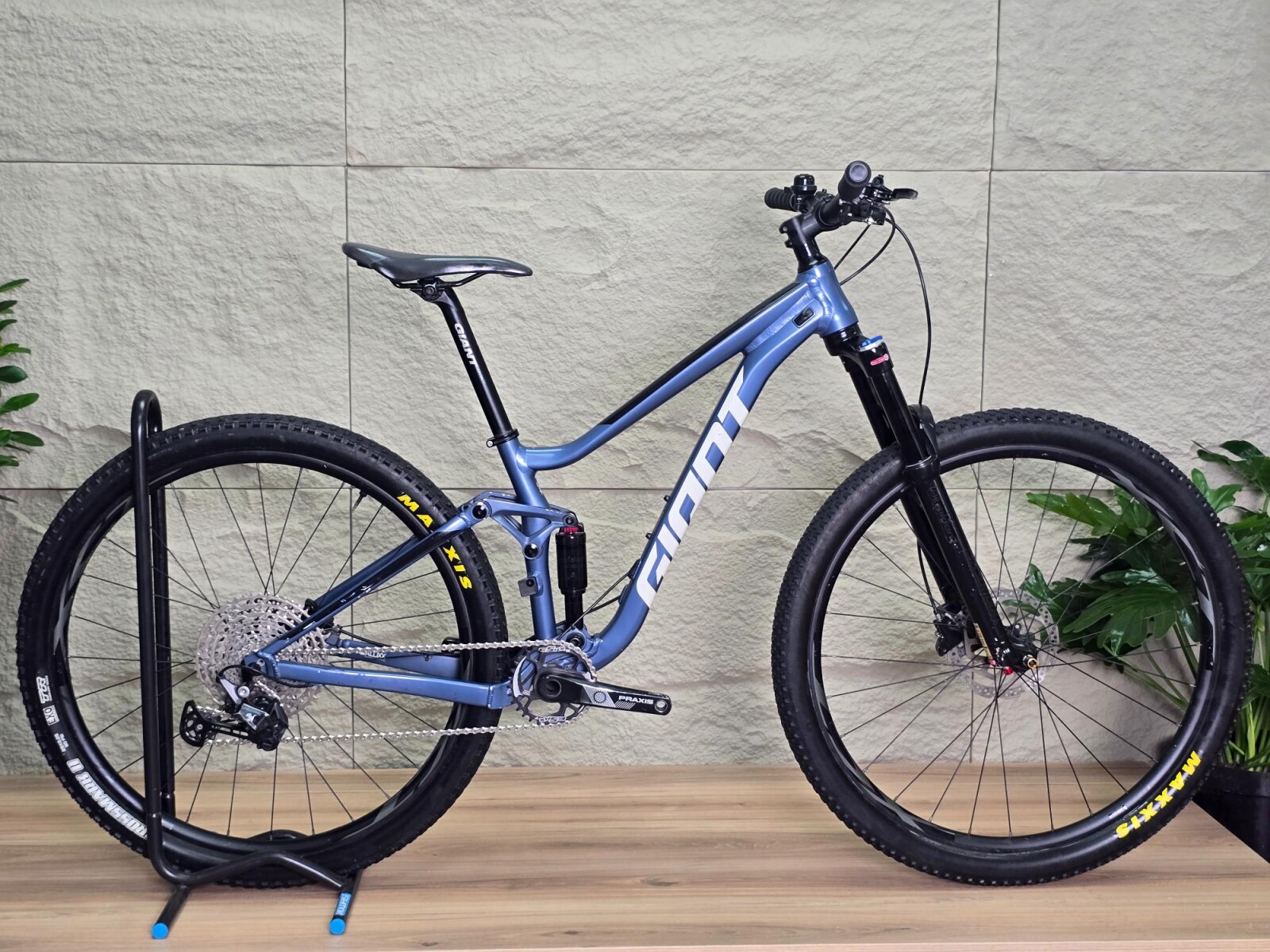 GIANT STANCE 2 (S) **SOLD** | Dual Suspension Mountain Bikes | Bike Hub