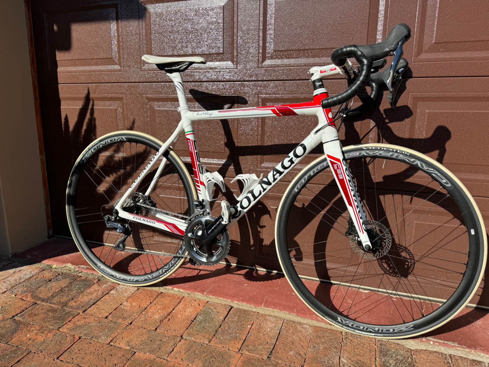 Colnago C59 Disc | Road Bikes | Bike Hub