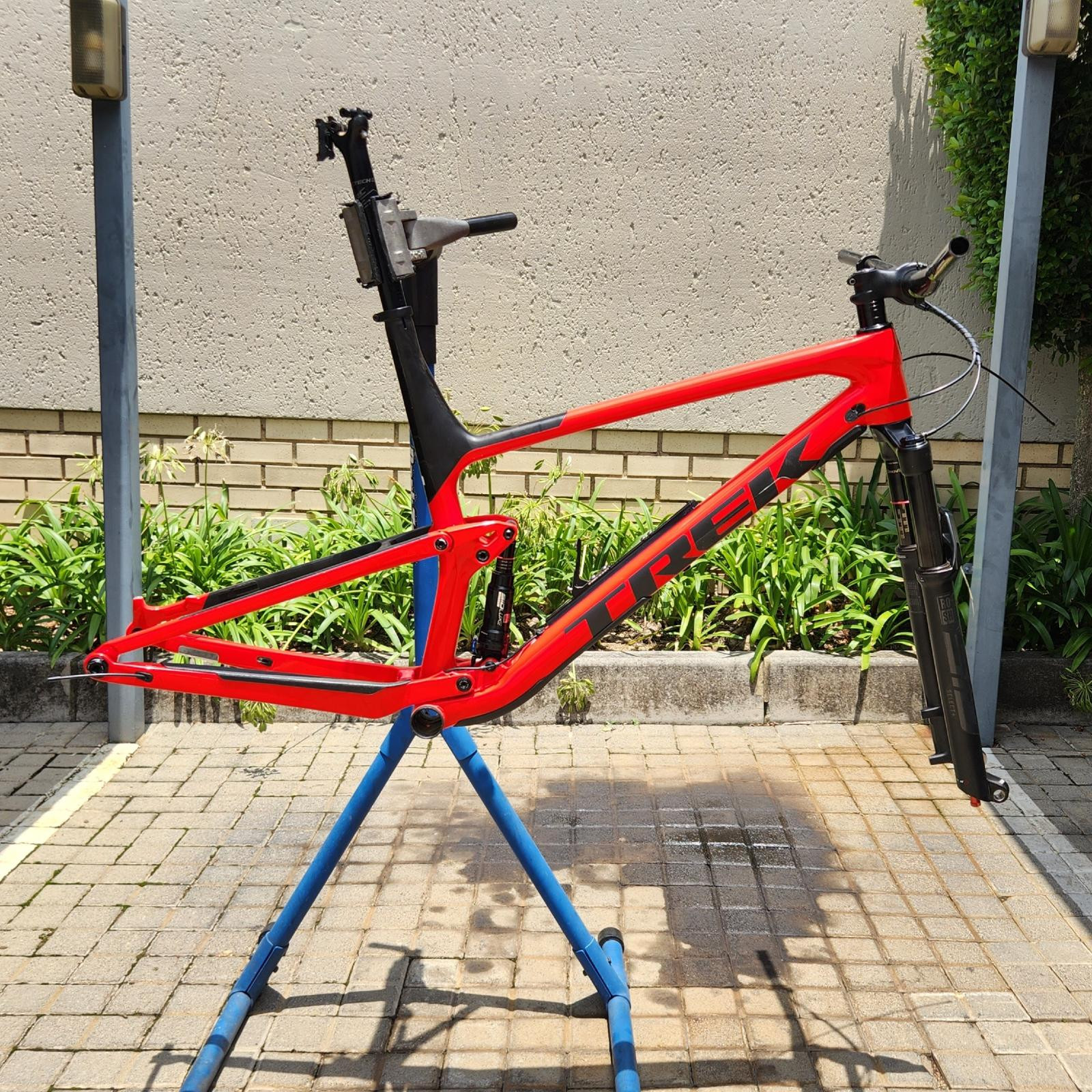 Trek Top Fuel 9.8 XXL | Frameset Only | Dual Suspension Mountain Bike ...