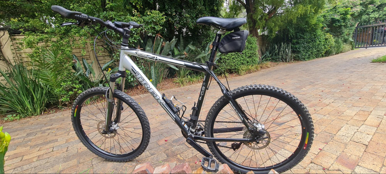 Trek 4300 series (XL) | Hardtail Mountain Bikes | Bike Hub
