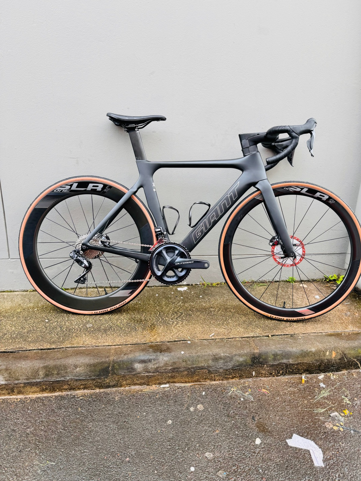 Giant Propel Disc - Ultegra di2 and carbon wheels | Road Bikes | Bike Hub